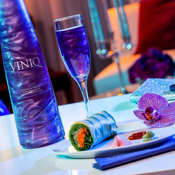 Image of Viniq - Refsheet.net